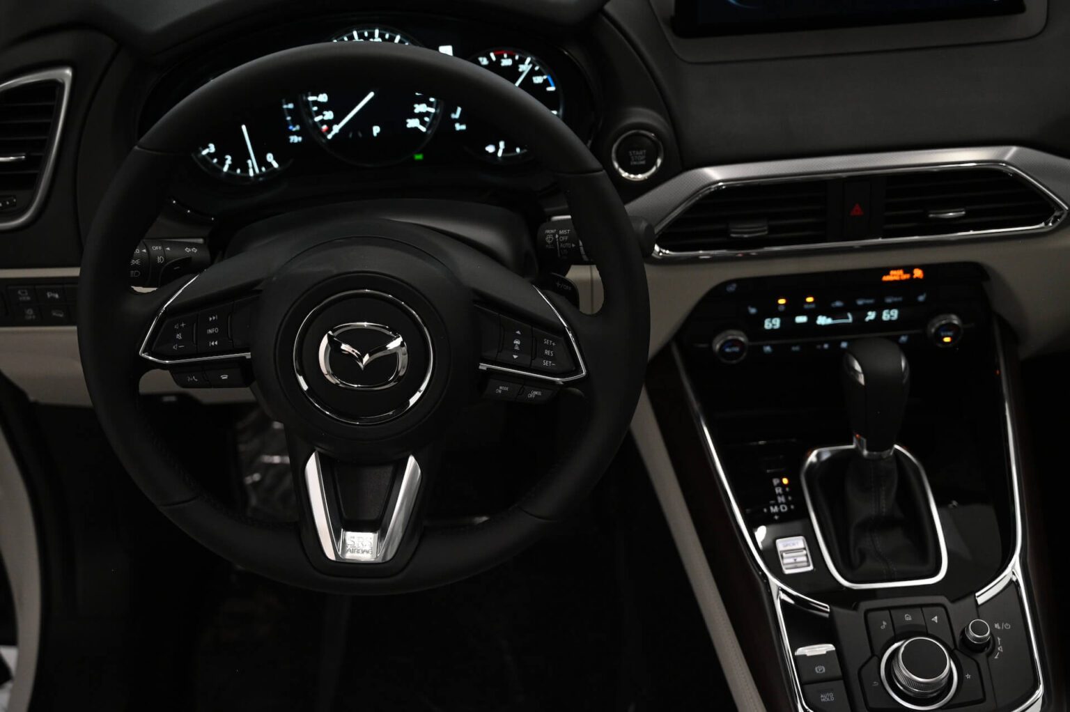 Mazda CX-5 Interior: The Definitive Guide | MazdaMotoring
